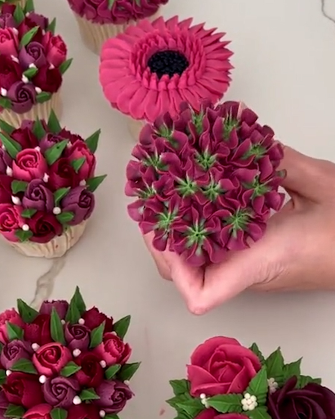 Hyper-Realistic Flower Cupcakes 🧁🌺