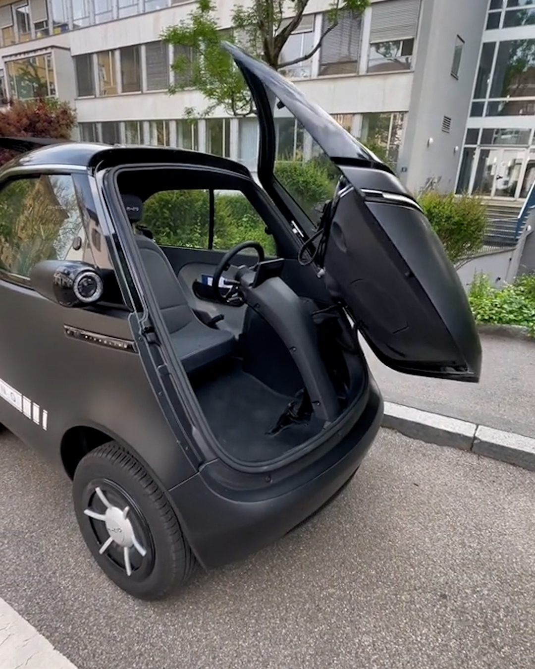 How this tiny car works