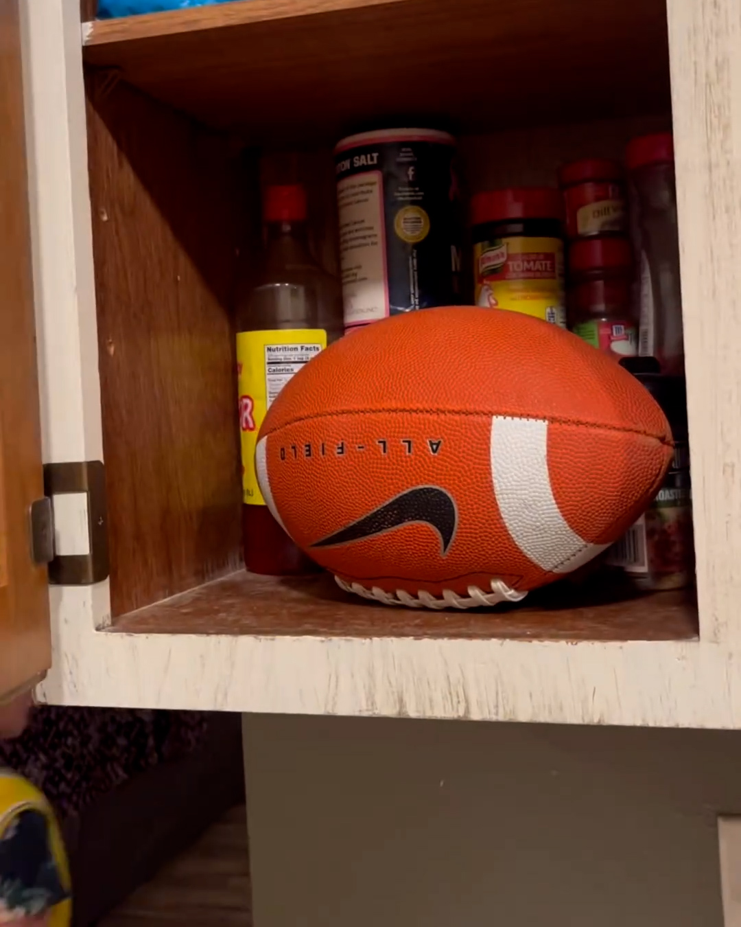 LADbible Video hub - This Lad Has Reinvented The Onside Kick 👀🏈