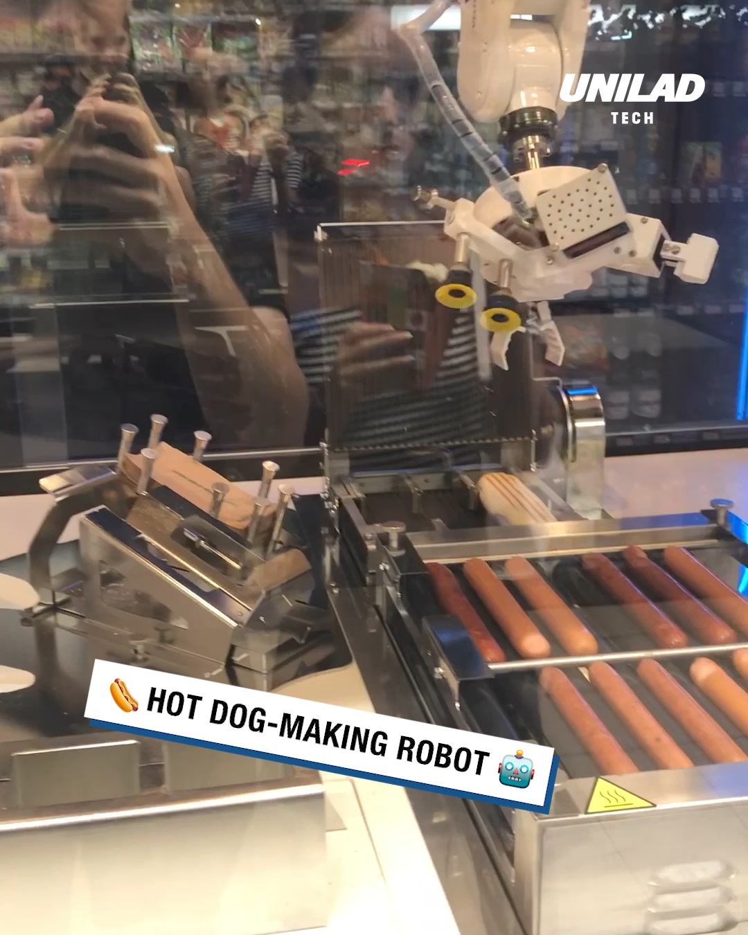 LADbible Video hub - Hot dog robot goes wrong...
