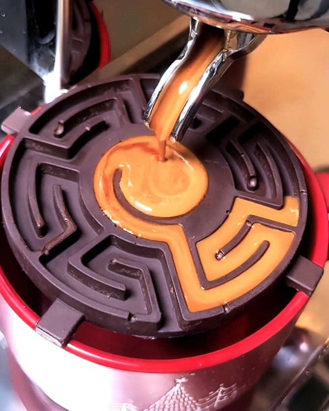LADbible Video hub - Mesmerising Chocolate Coffee Maze